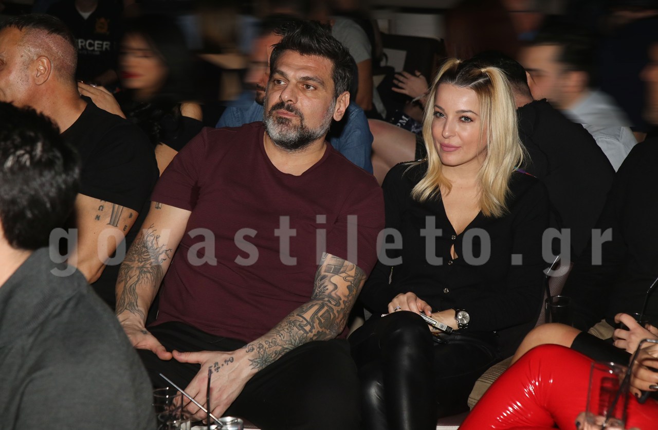 Τόνι Μαυρίδης: Βραδινή έξοδος με τη σύζυγό του - Γόβα Στιλέτο